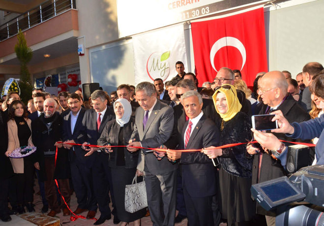 Eski vekil Yurttaş şifa merkezi açtı - Yaşam Haberleri